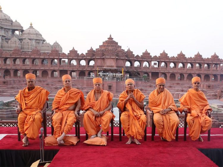 Akshardham Temple : Everything You Need To Know About The Marvel!