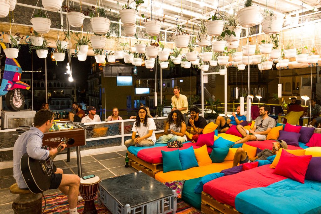 Why Are Common Areas So Important In A Hostel? - goStops | Blog