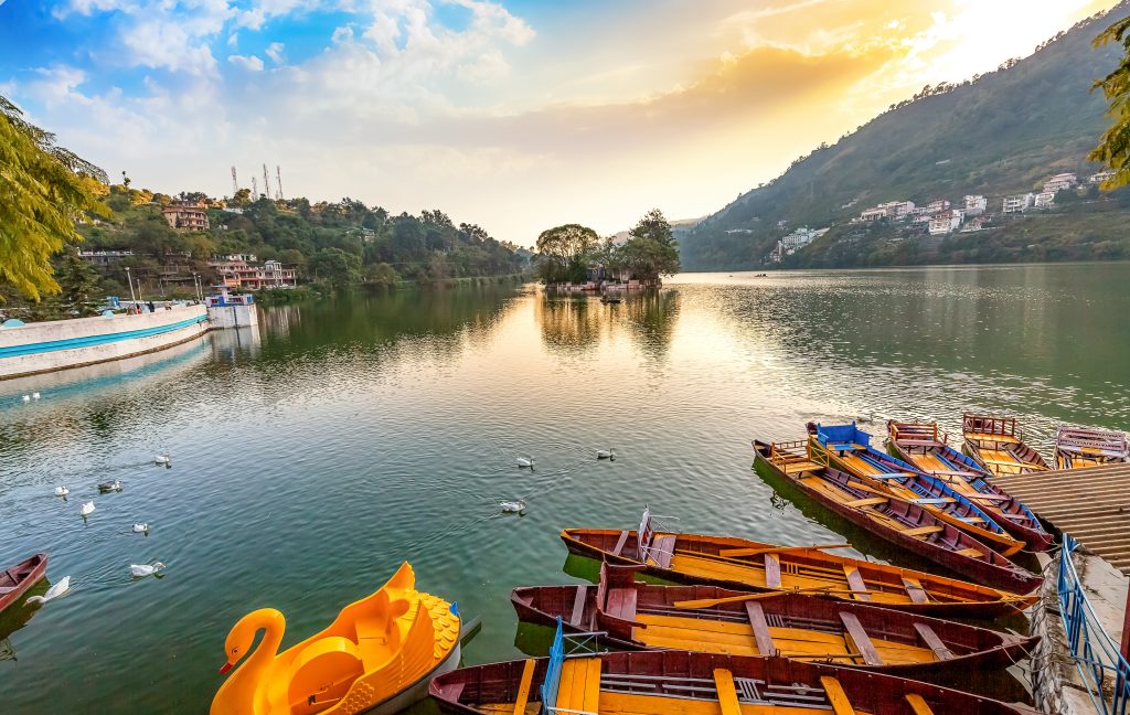 Going to Rishikesh? Here's what to do and where to eat - goStops | Blog